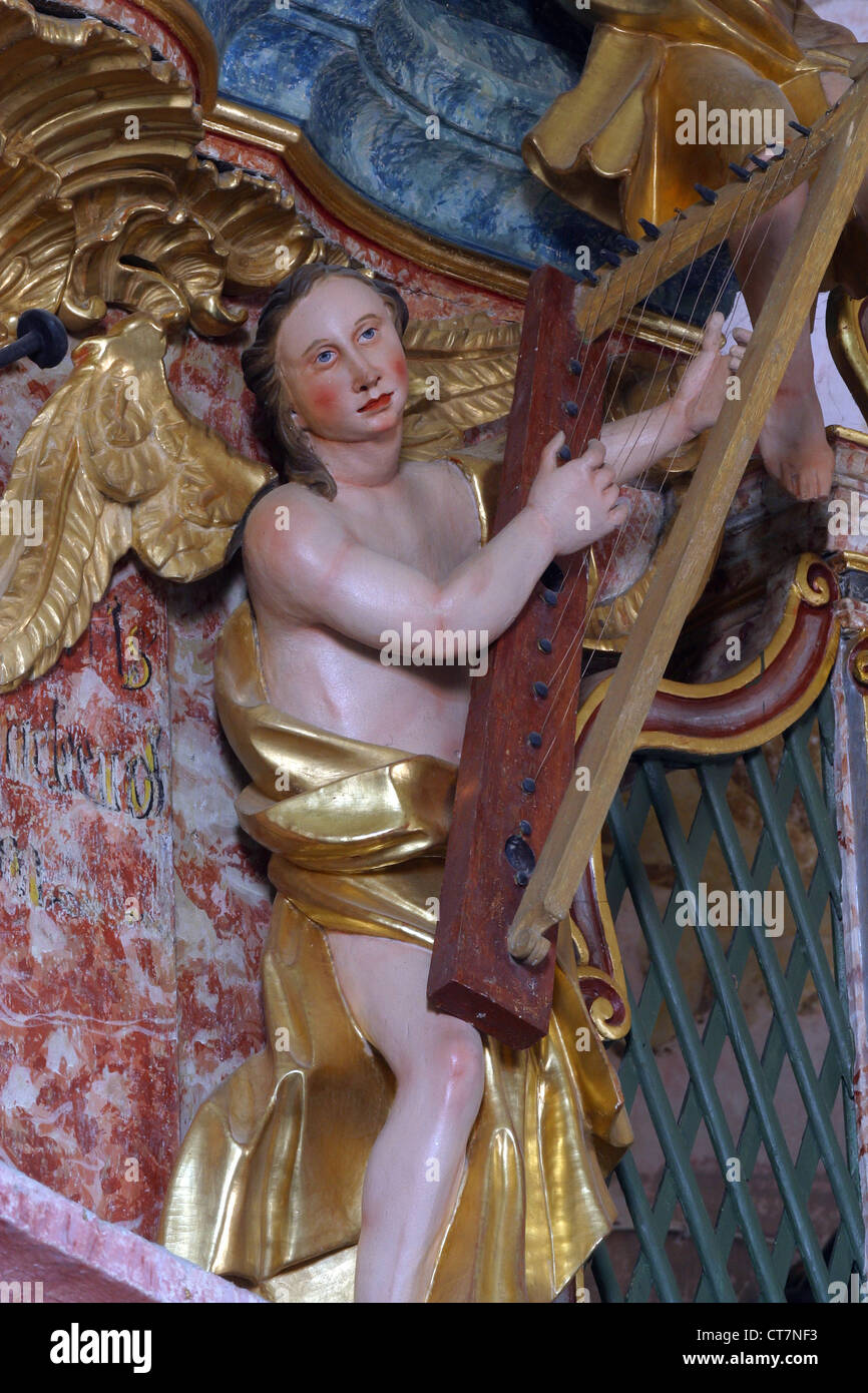 Baroque angel music hi-res stock photography and images - Alamy