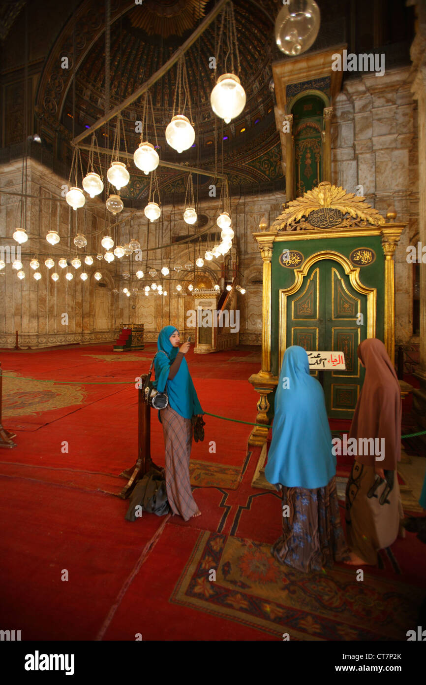 Interior of the Mosque of Muhammad Ali Pasha in the citadel of Cairo ...