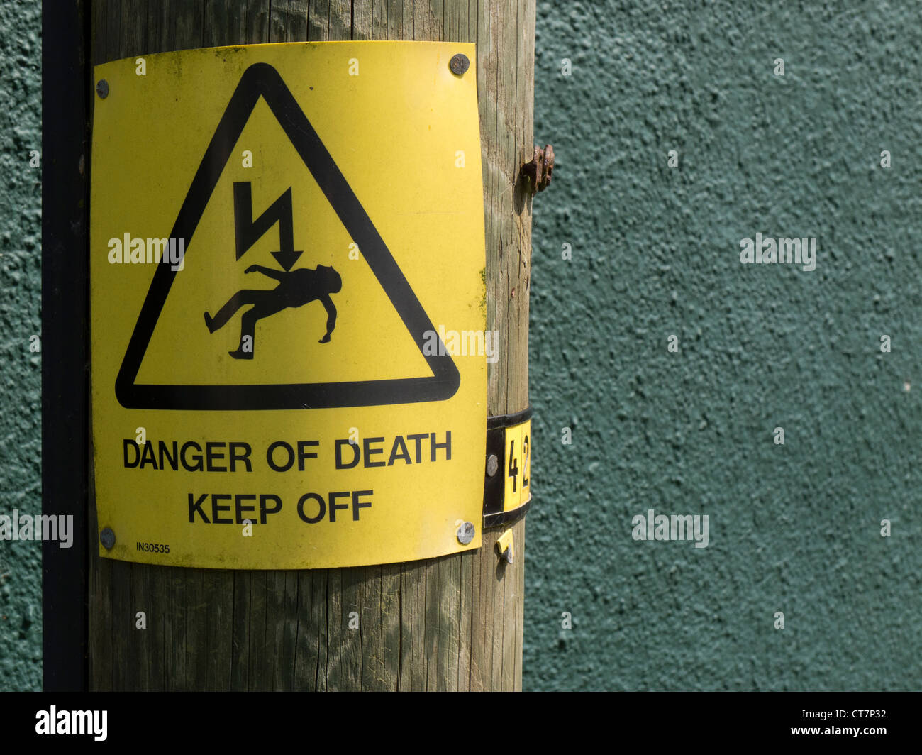 Hazard warning sign hi-res stock photography and images - Alamy