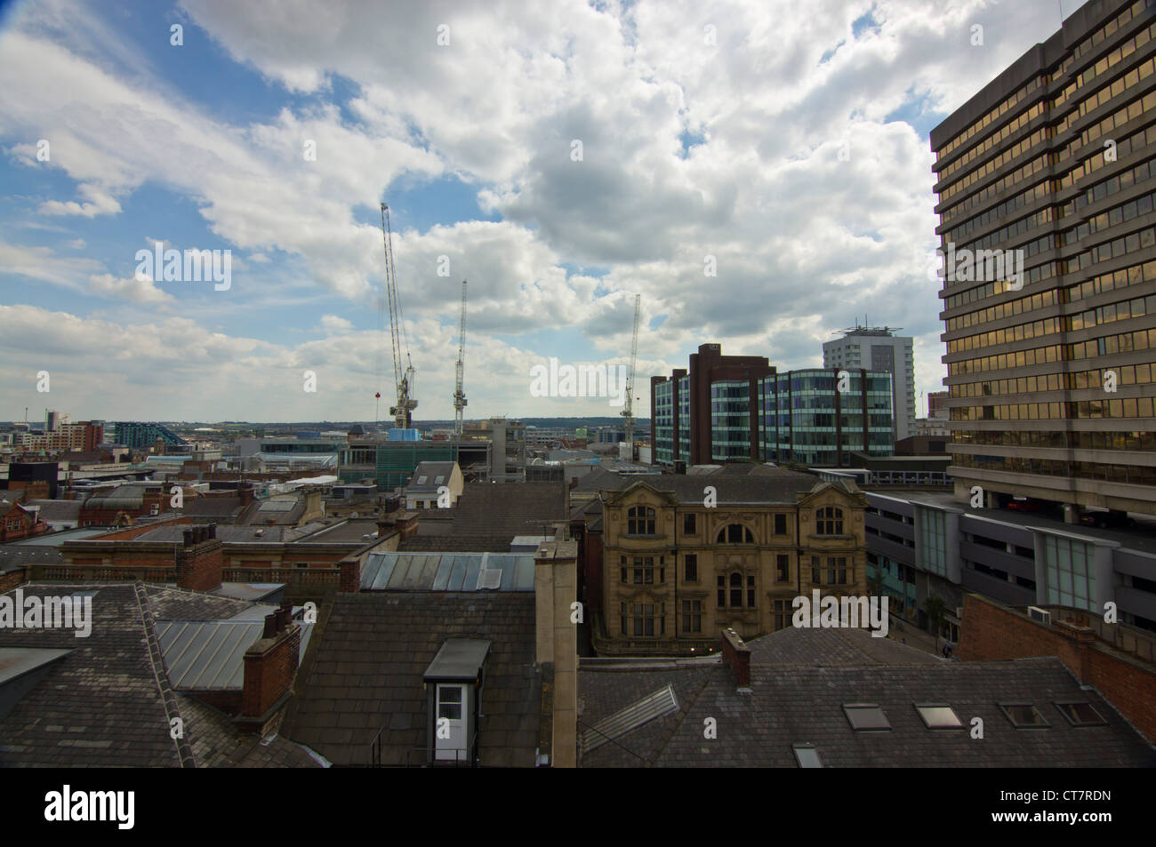 Leeds old and new buildings hi-res stock photography and images - Alamy