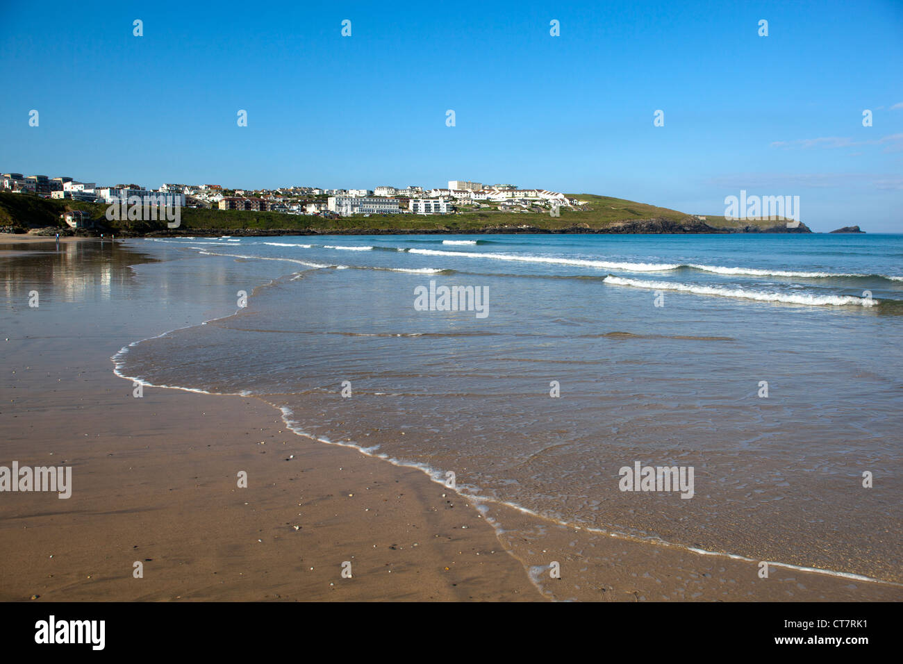 Town beach newquay hi-res stock photography and images - Alamy