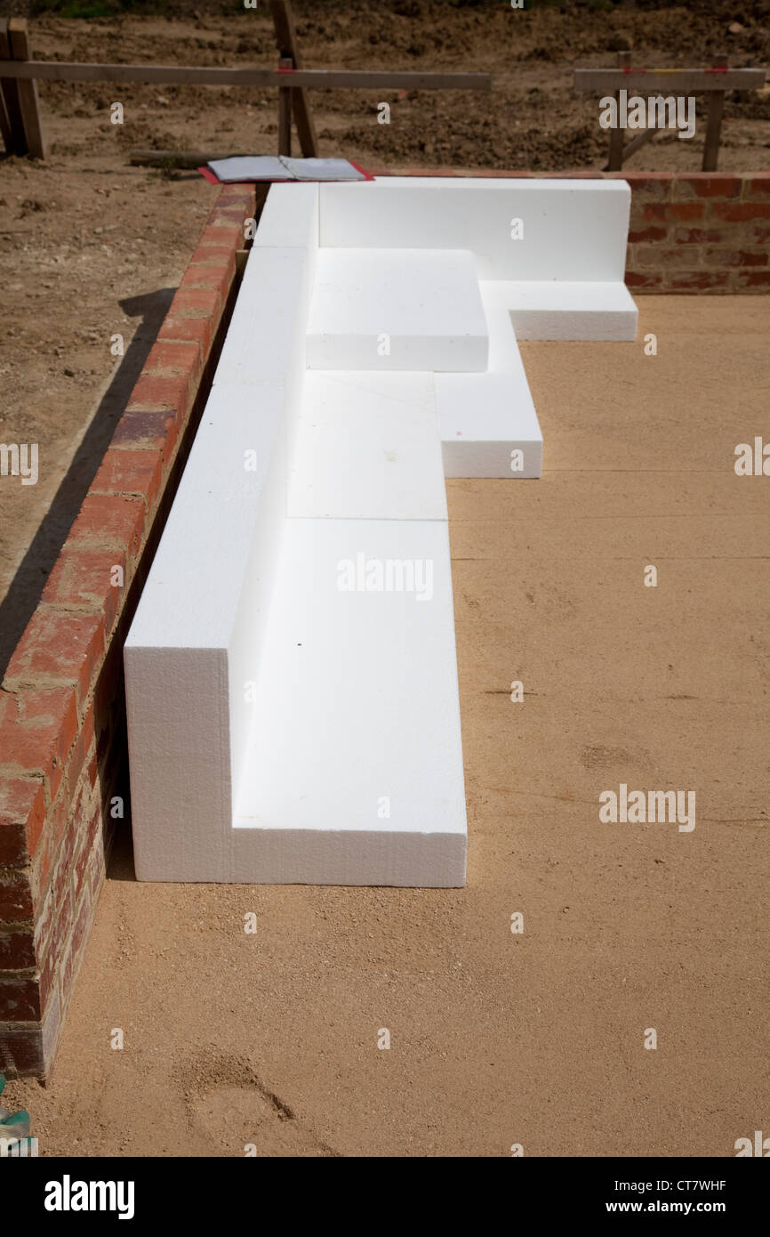 L shaped perimeter ESP structural polystyrene on passive slab ...