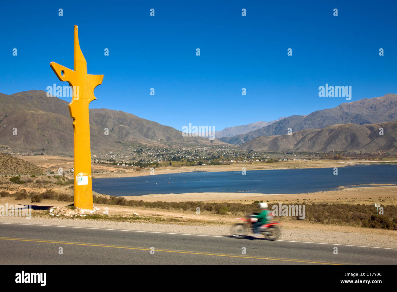 View across Dique la Angostura towards the town of El Mollar Stock ...