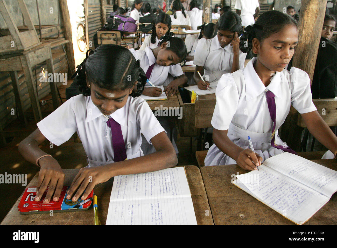 School trincomalee hi-res stock photography and images - Alamy