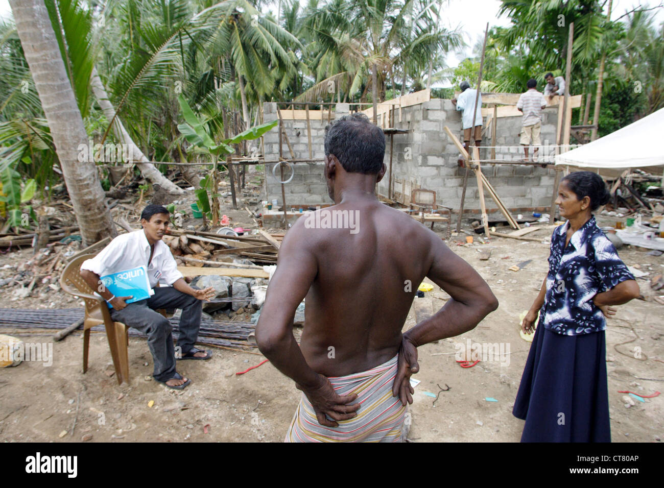 Tidal wave of men and women hi-res stock photography and images - Alamy