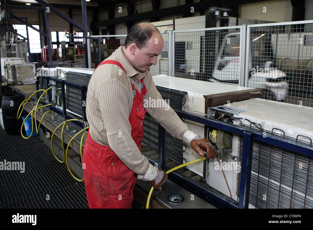Cfc refrigerators hi-res stock photography and images - Alamy