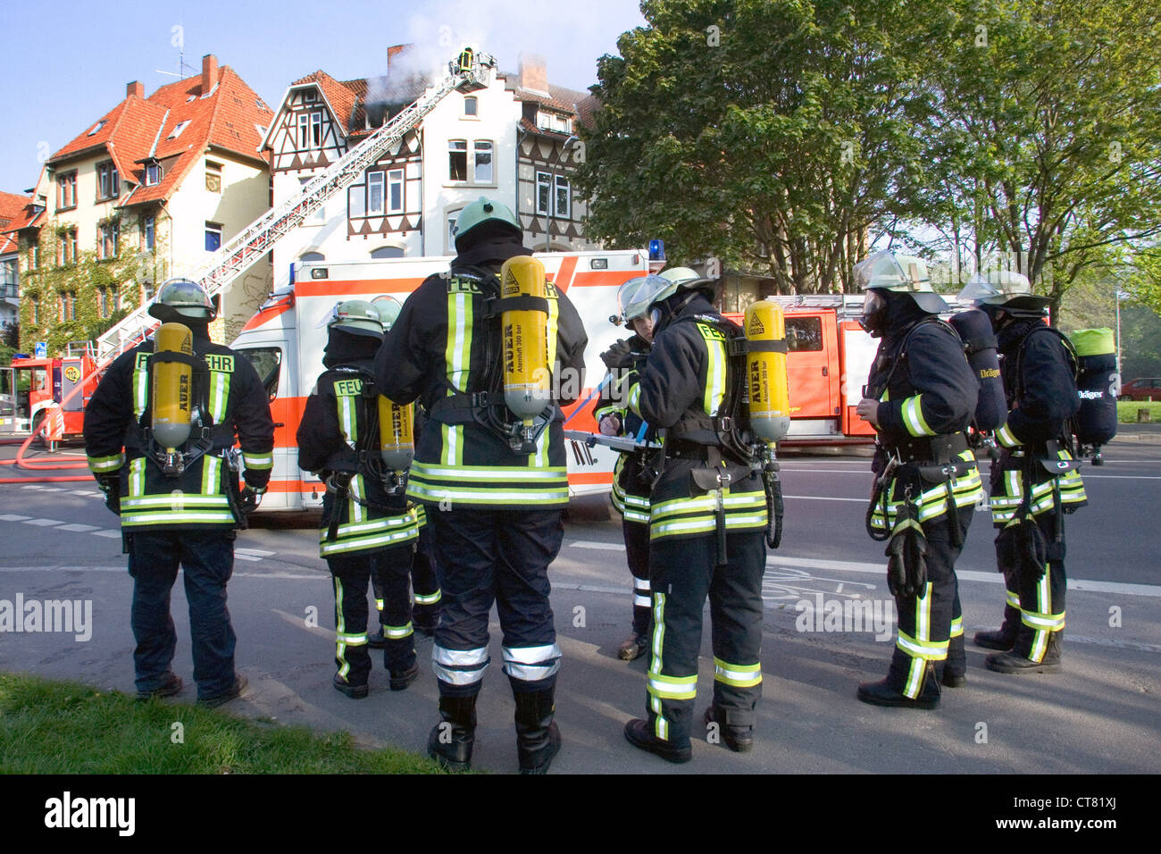 Firefighters to the rescue Stock Photo - Alamy
