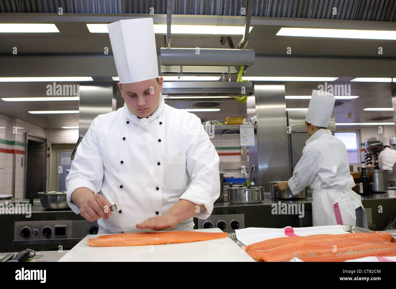 Cooks apprentice hi-res stock photography and images - Alamy