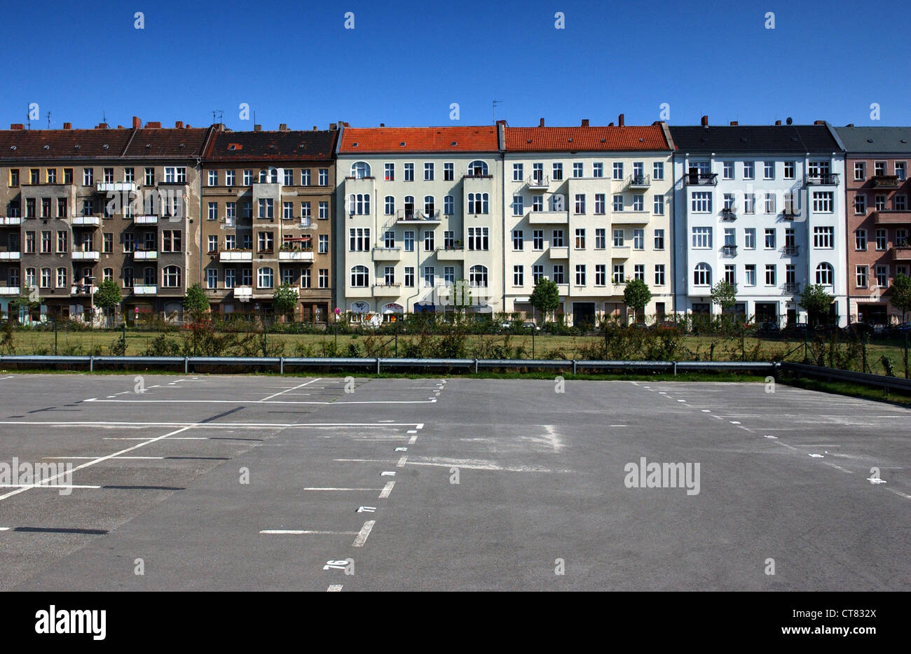 Berlin, tenements in Friedrichshain Stock Photo - Alamy