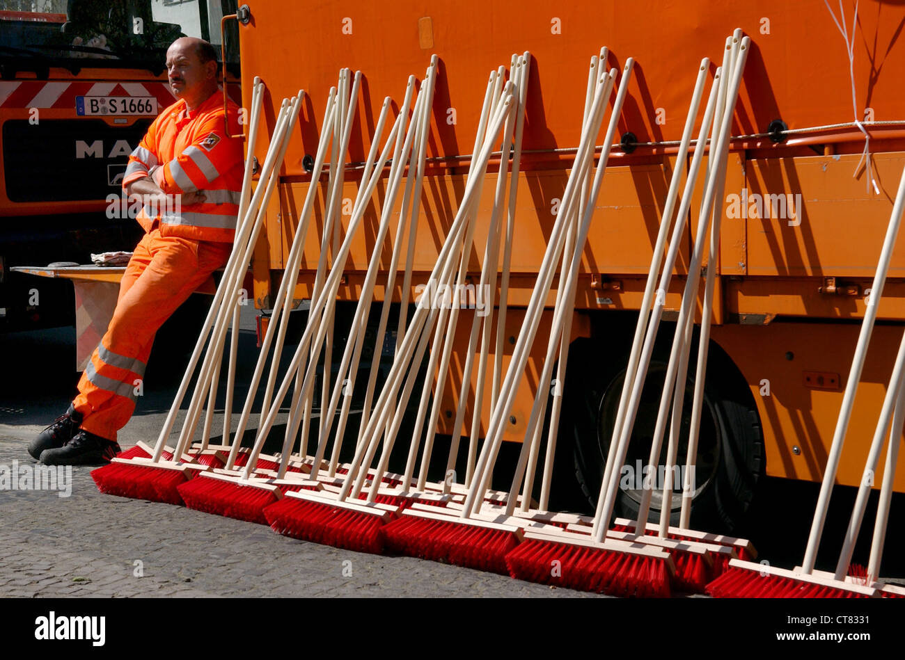 Berlin city cleaning bsr hi-res stock photography and images - Alamy