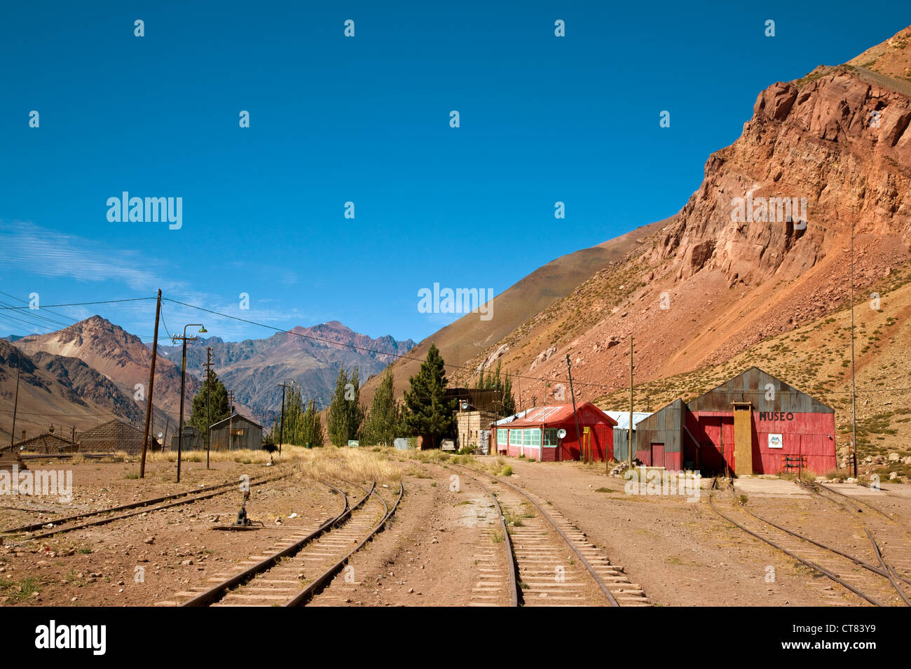 Disused railway hi-res stock photography and images - Alamy