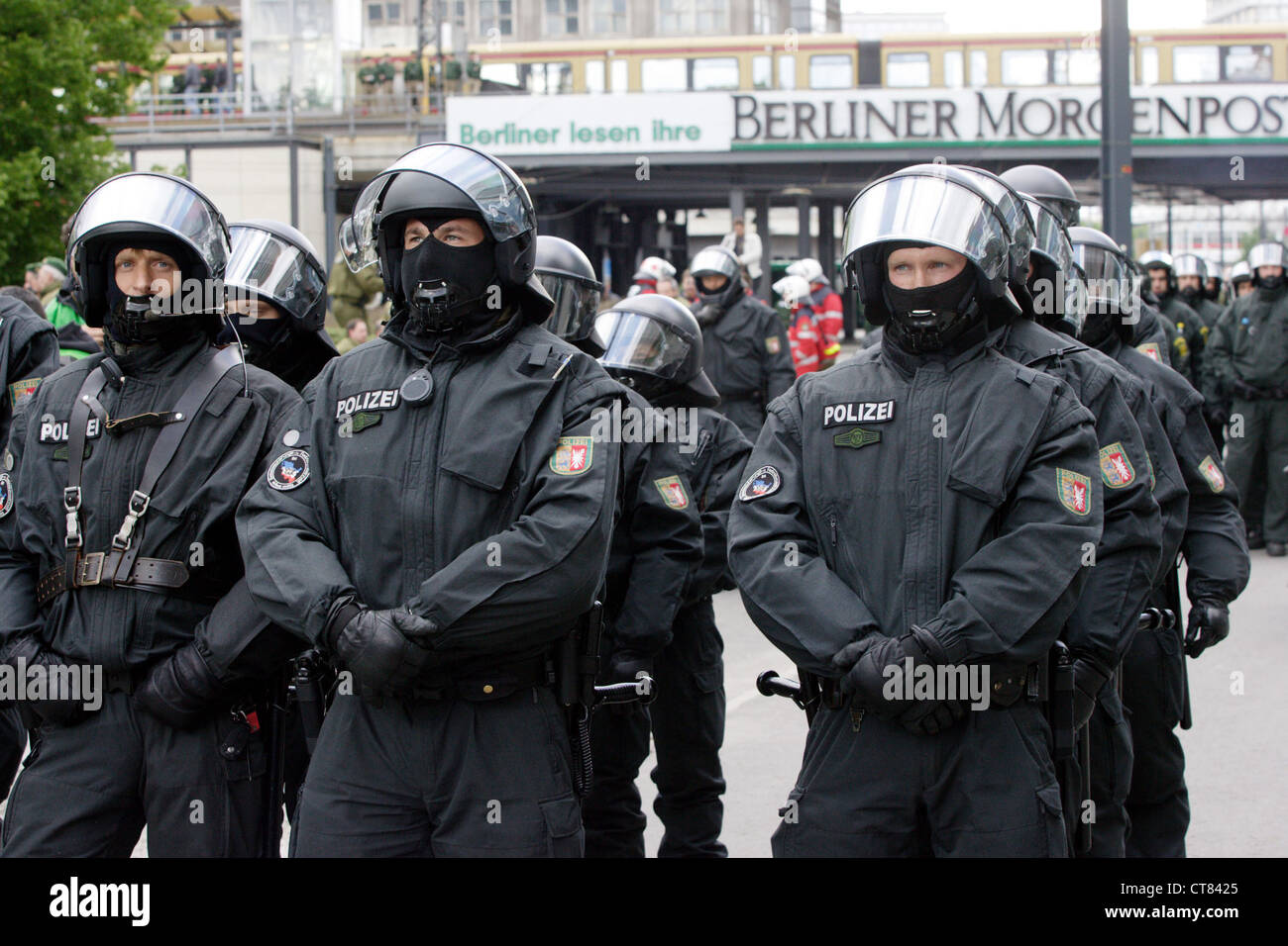 Npd rally in berlin hi-res stock photography and images - Alamy