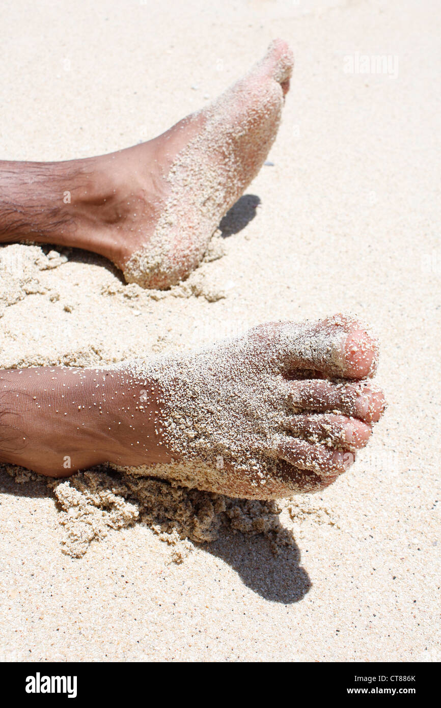 Sandy feet hi-res stock photography and images - Alamy