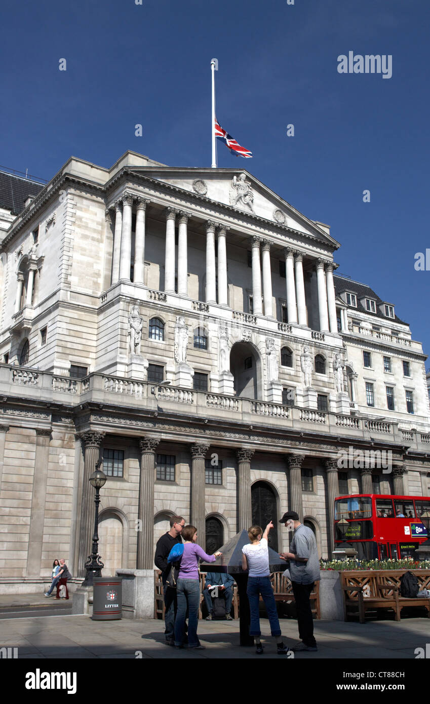 The bank england hi-res stock photography and images - Alamy