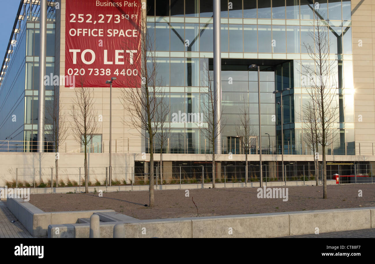 New office building for rent - London Stock Photo - Alamy