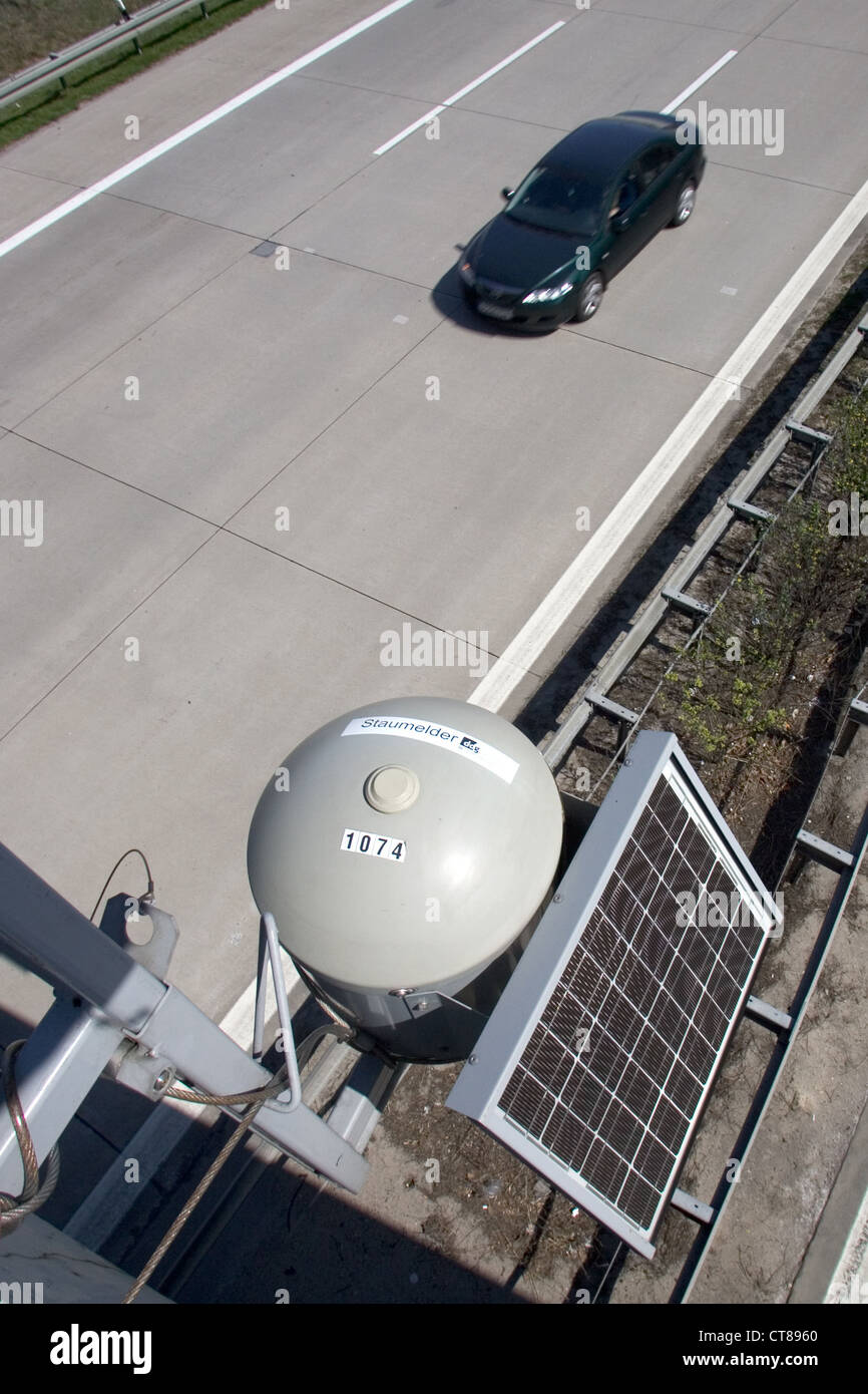 Highway traffic management system hi-res stock photography and images ...