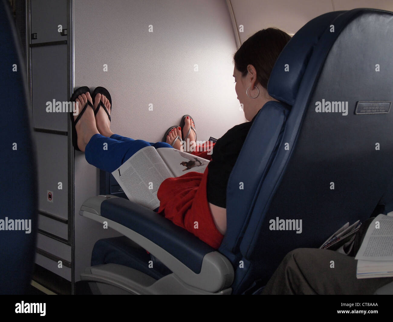 Plane Feet Seat Stock Photos & Plane Feet Seat Stock Images - Alamy