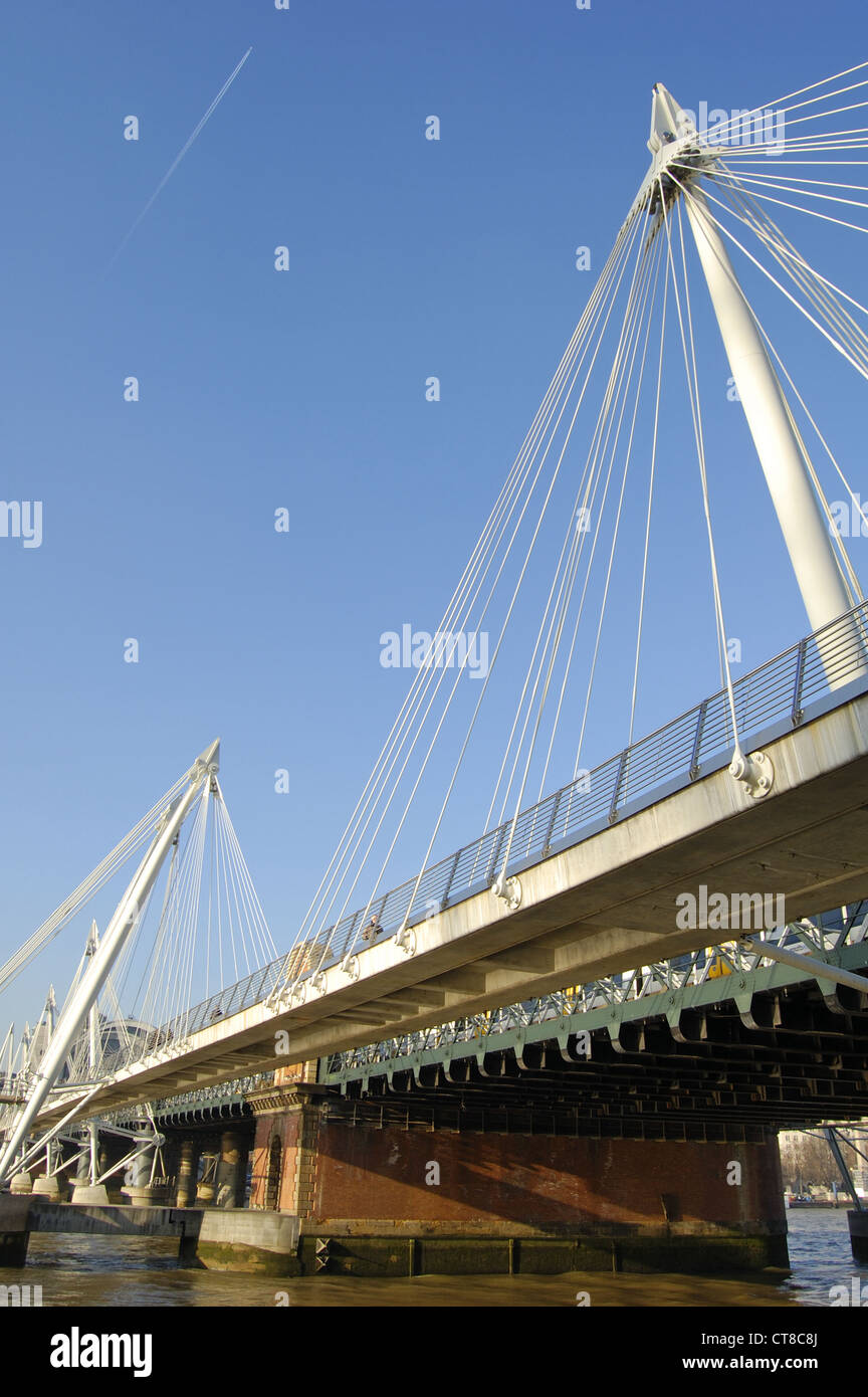 Golden Jubilee bridge over the River Thames in London, England Stock ...