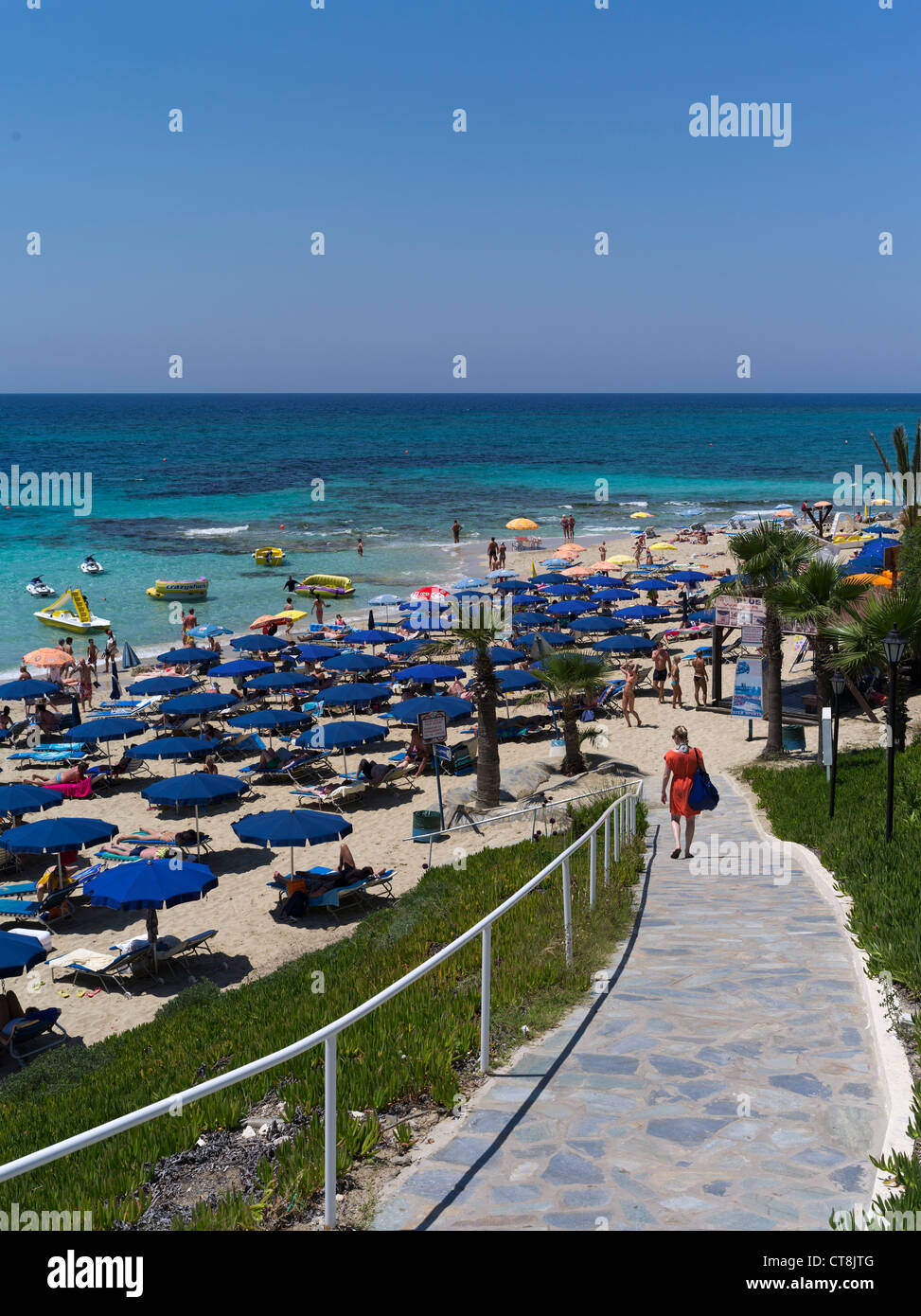 Greece beach bay hi-res stock photography and images - Alamy