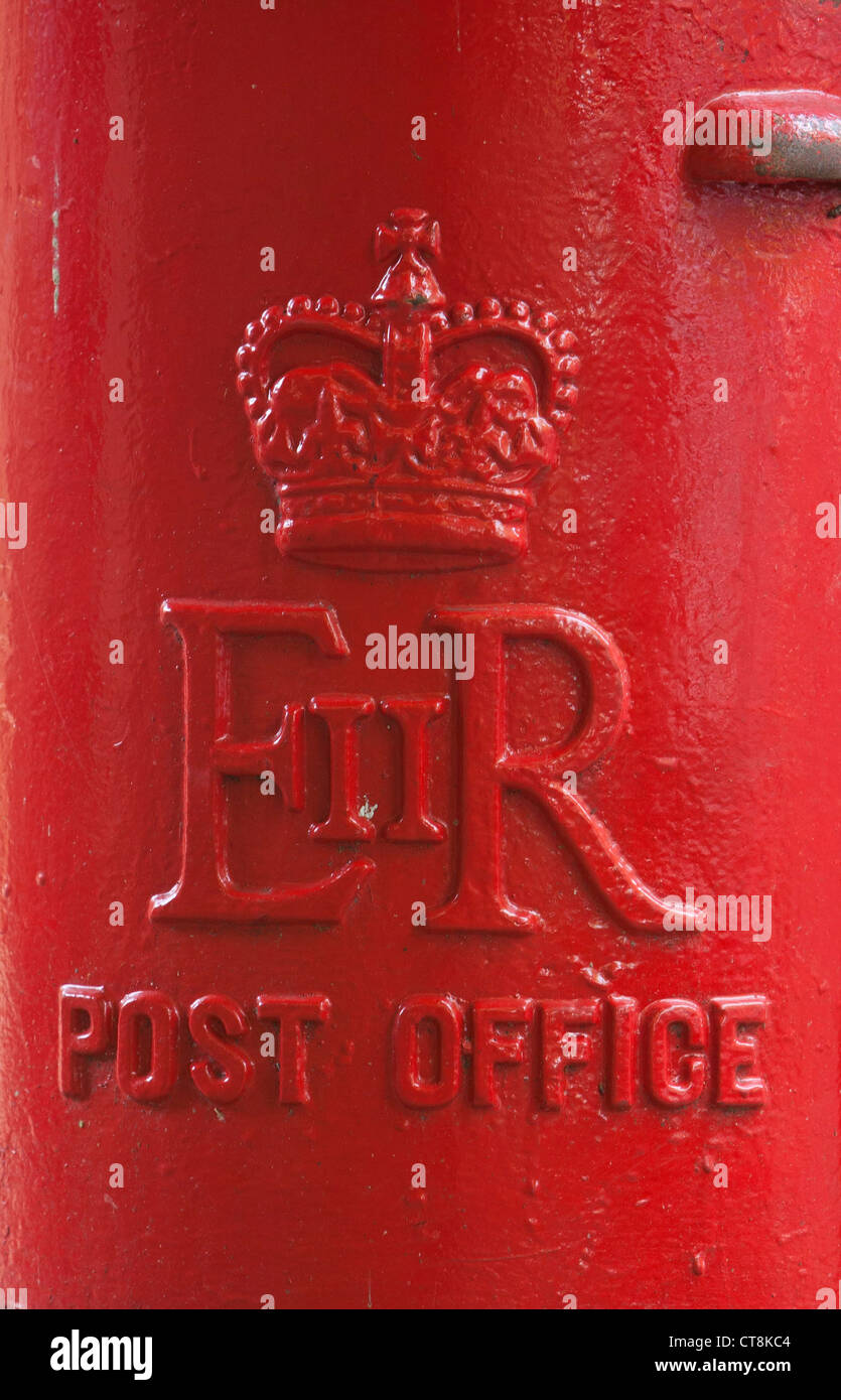 A Royal Mail Post Box Stock Photo - Alamy