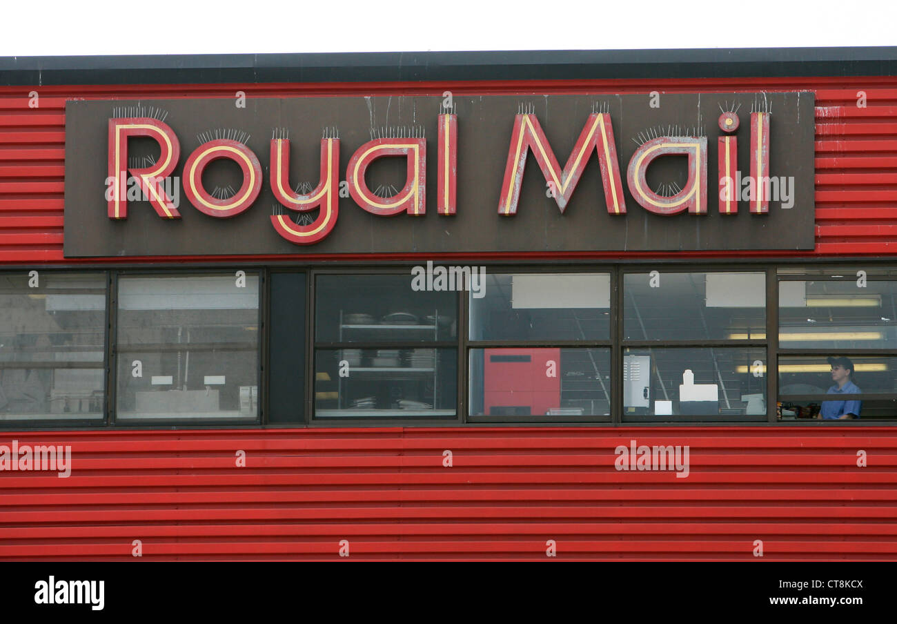 Royal mail sorting office hi-res stock photography and images - Alamy