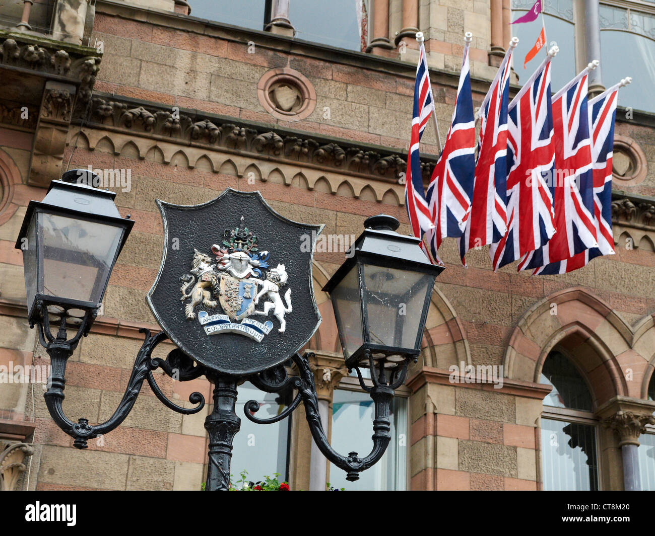 Outside town hall hi-res stock photography and images - Alamy