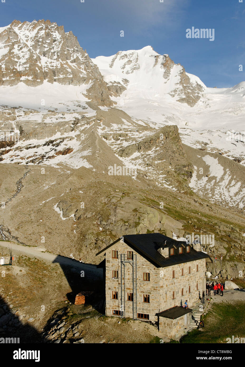 Paradiso mountain hut hi-res stock photography and images - Alamy
