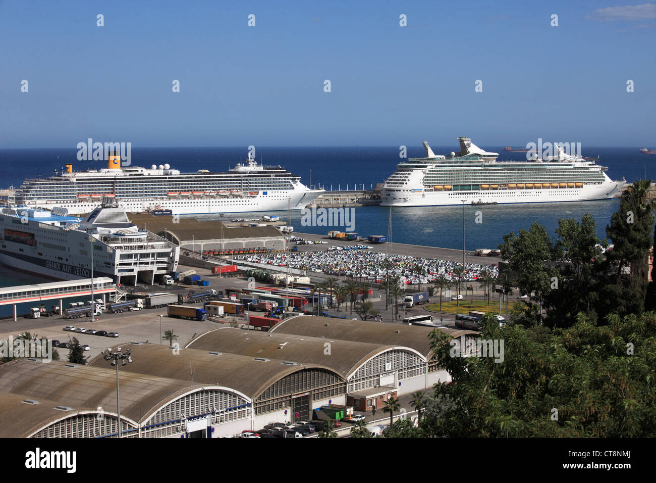 Spain, Catalonia, Barcelona, harbour, cruise ships Stock Photo - Alamy