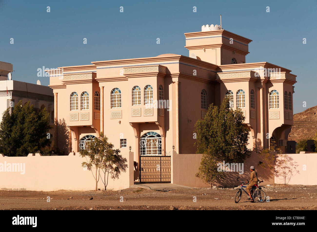 Desert oman house hi-res stock photography and images - Alamy