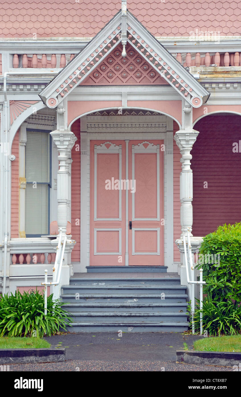 Pink victorian house hi-res stock photography and images - Alamy