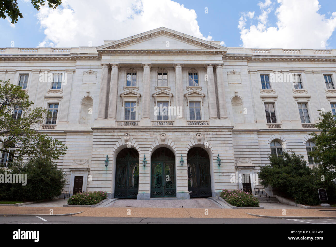 Russell senate office building hi-res stock photography and images - Alamy