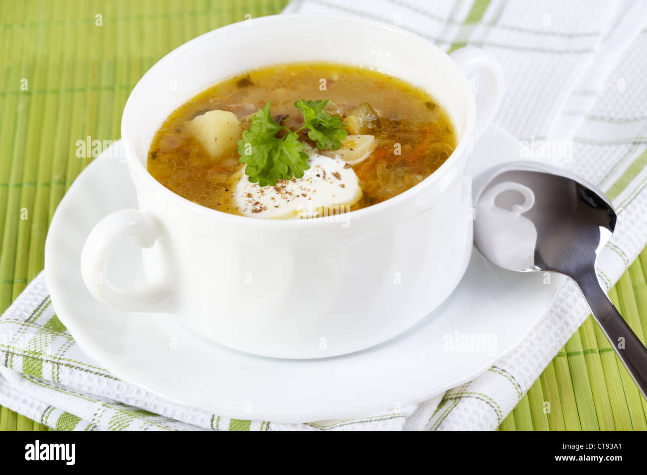Green soup tureen hi-res stock photography and images - Alamy