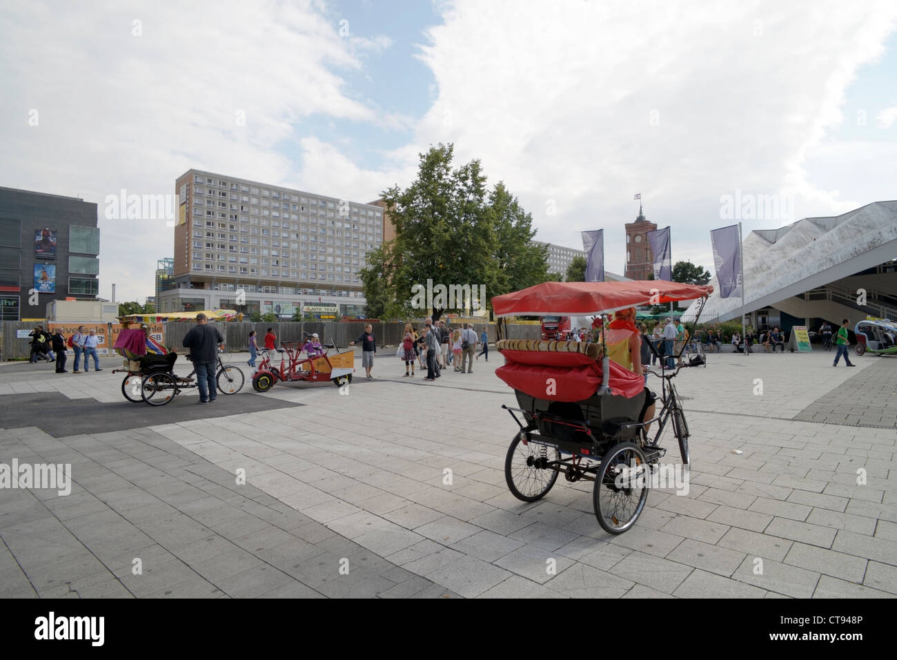 Riksha hi-res stock photography and images - Alamy