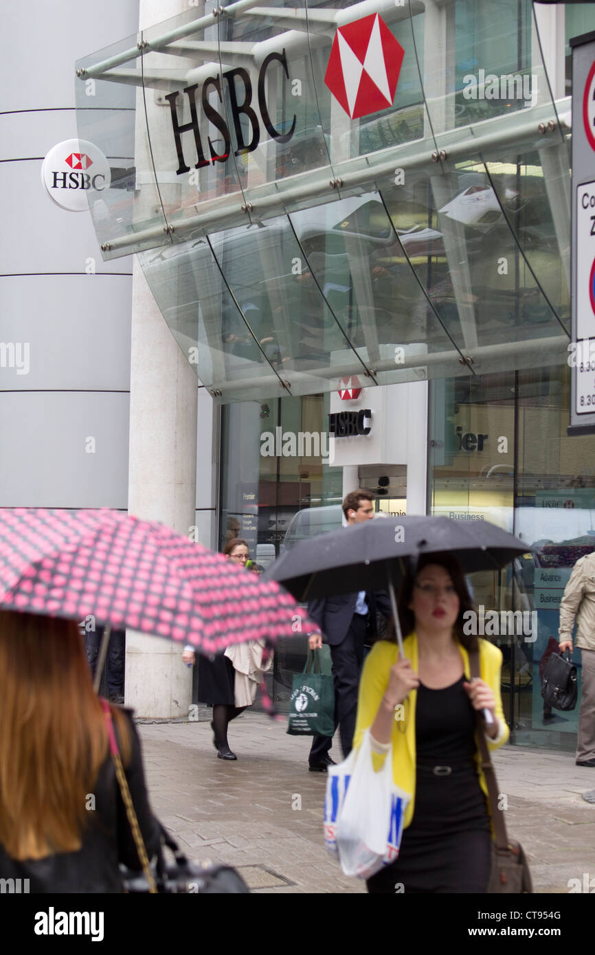 Bank branch and hsbc hi-res stock photography and images - Alamy