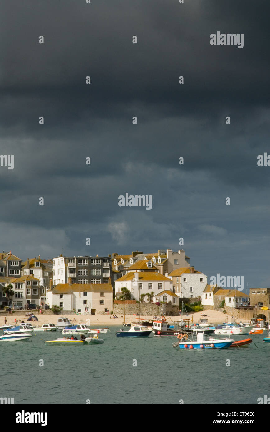 St ives storm hi-res stock photography and images - Alamy