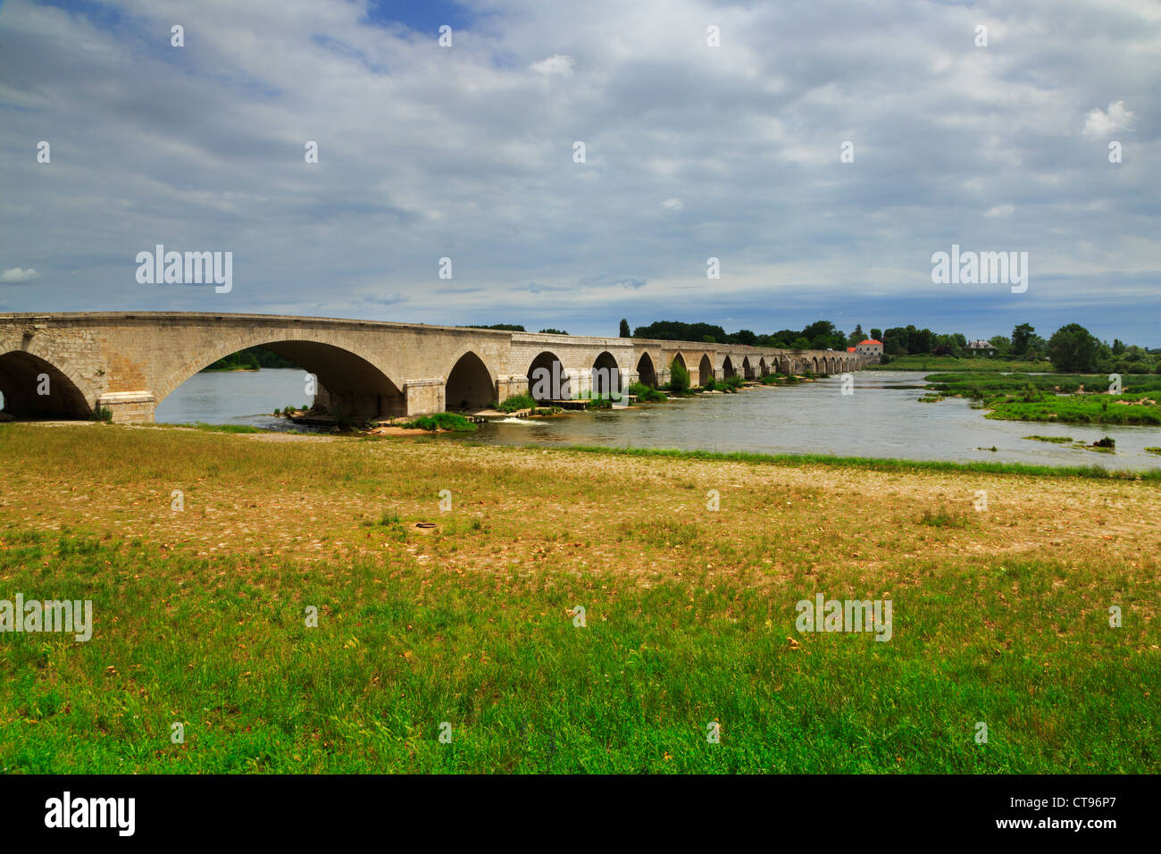 Bridge over the river loire hi-res stock photography and images - Alamy