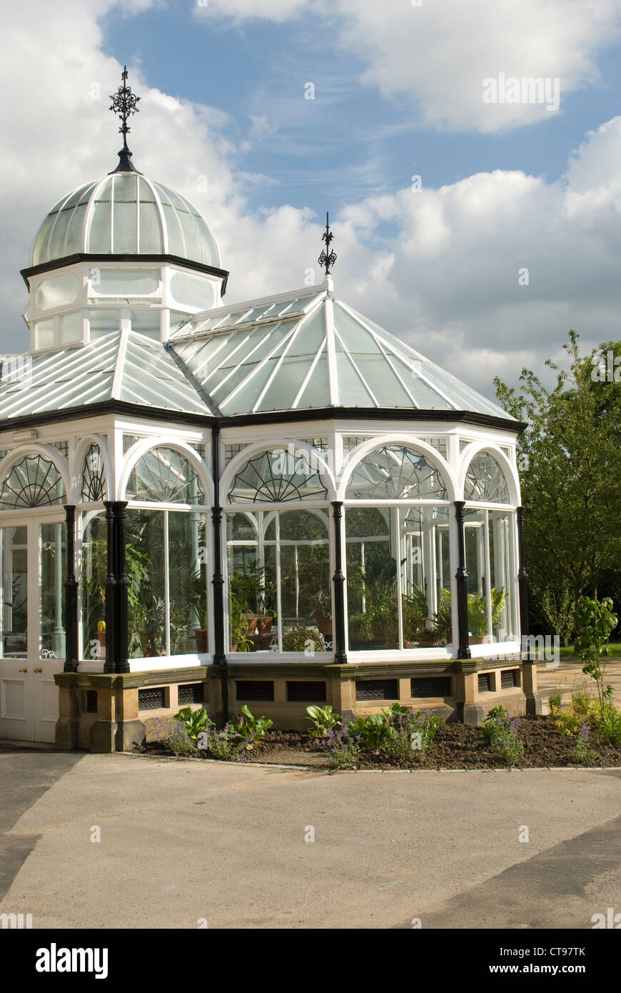 Victorian conservatory glass hi-res stock photography and images - Alamy
