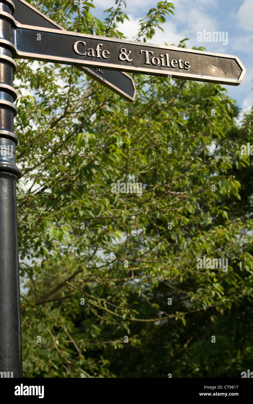signpost to cafe and toilets Stock Photo - Alamy