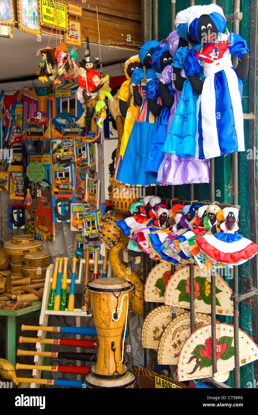 Local Handicrafts, La Havana, Cuba Stock Photo - Alamy