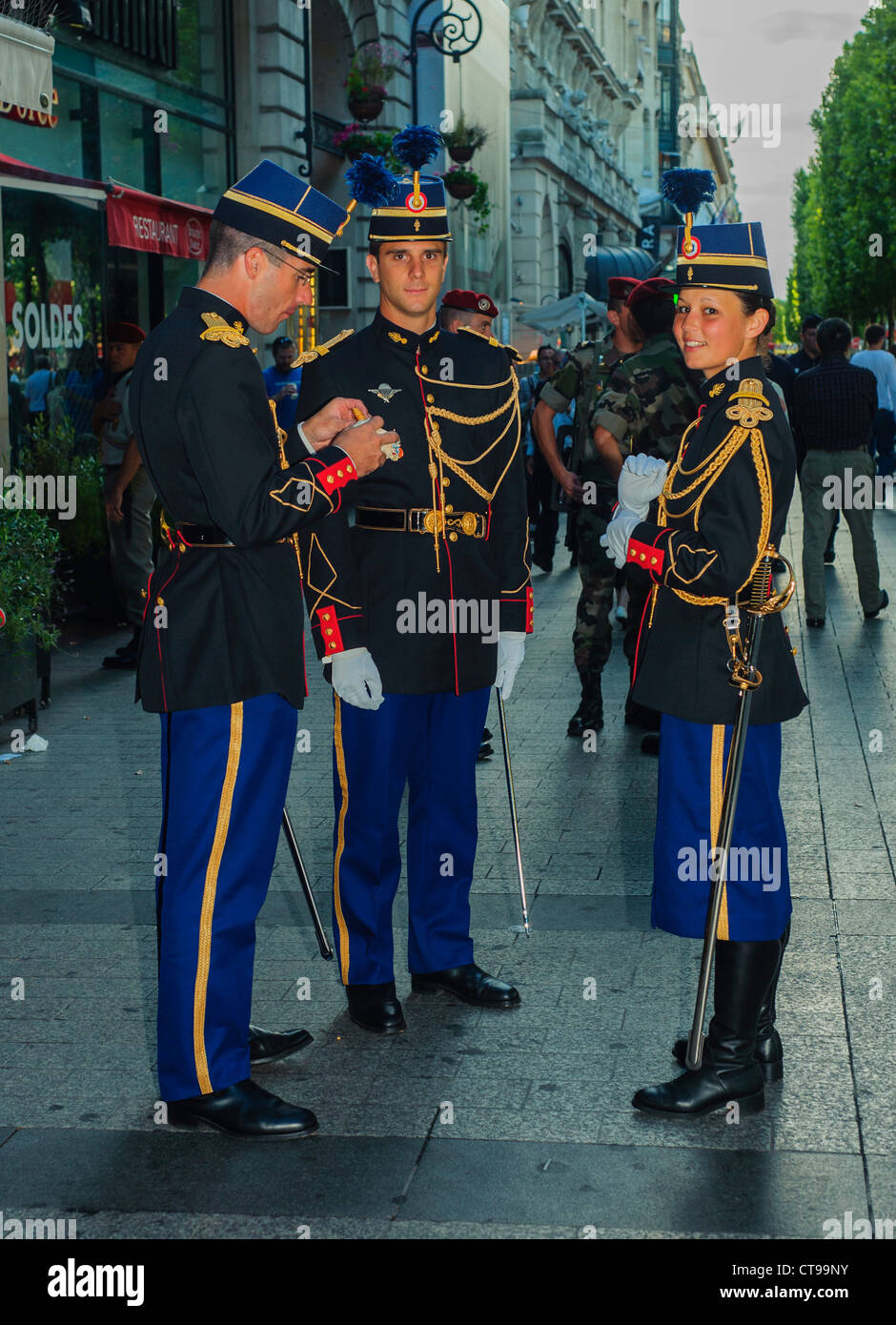 Military uniforms in france hi-res stock photography and images - Alamy