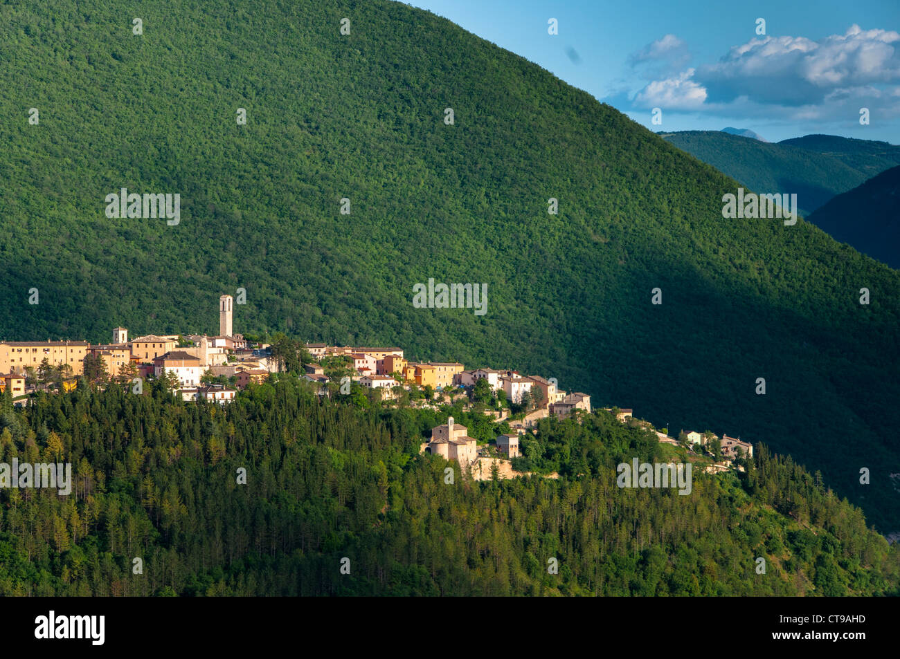 Cerreto di Spoleto, Umbria Italy Stock Photo - Alamy