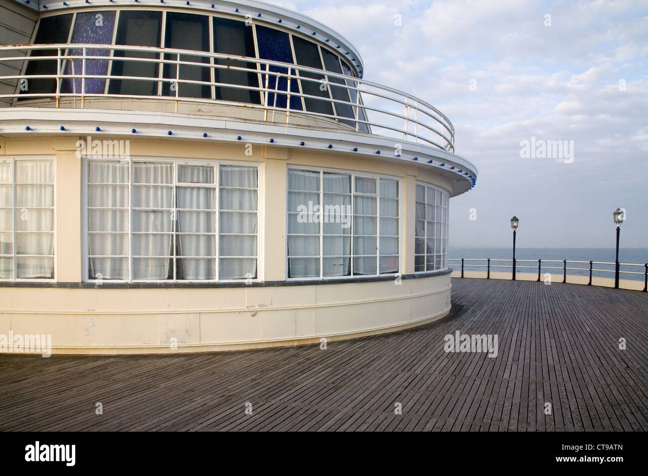 Worthing street seafront hi-res stock photography and images - Alamy