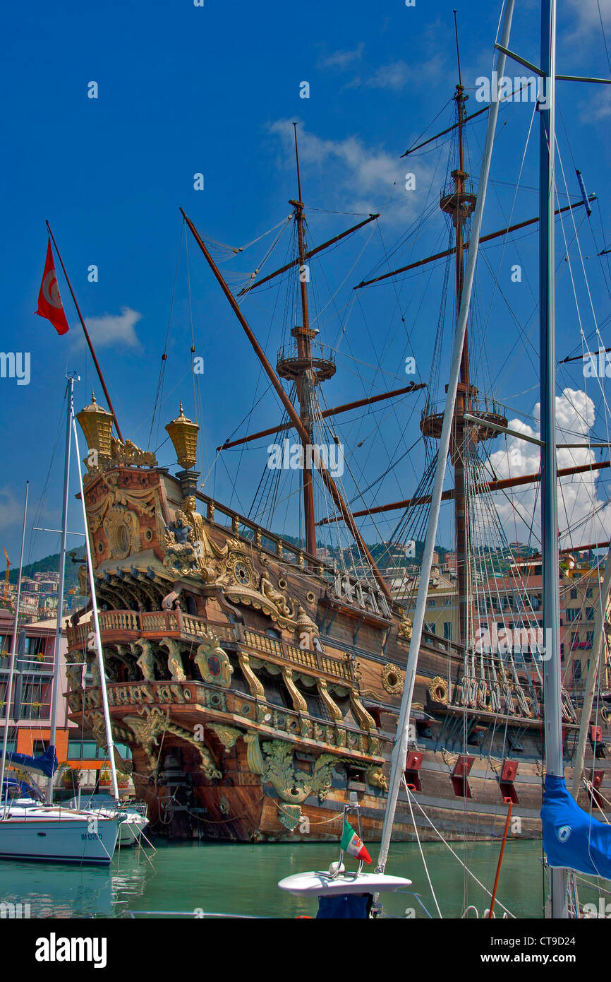 Old Port of Genoa Stock Photo - Alamy