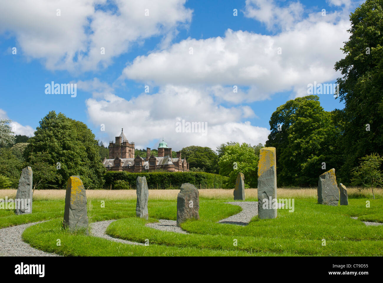 Garden gardens maze labyrinth uk hi-res stock photography and images ...