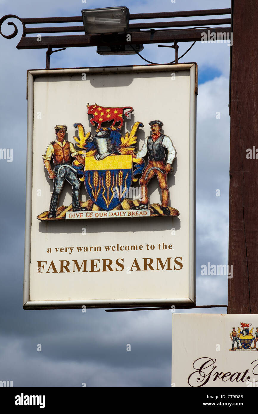 Pub sign farmers arms hi-res stock photography and images - Alamy