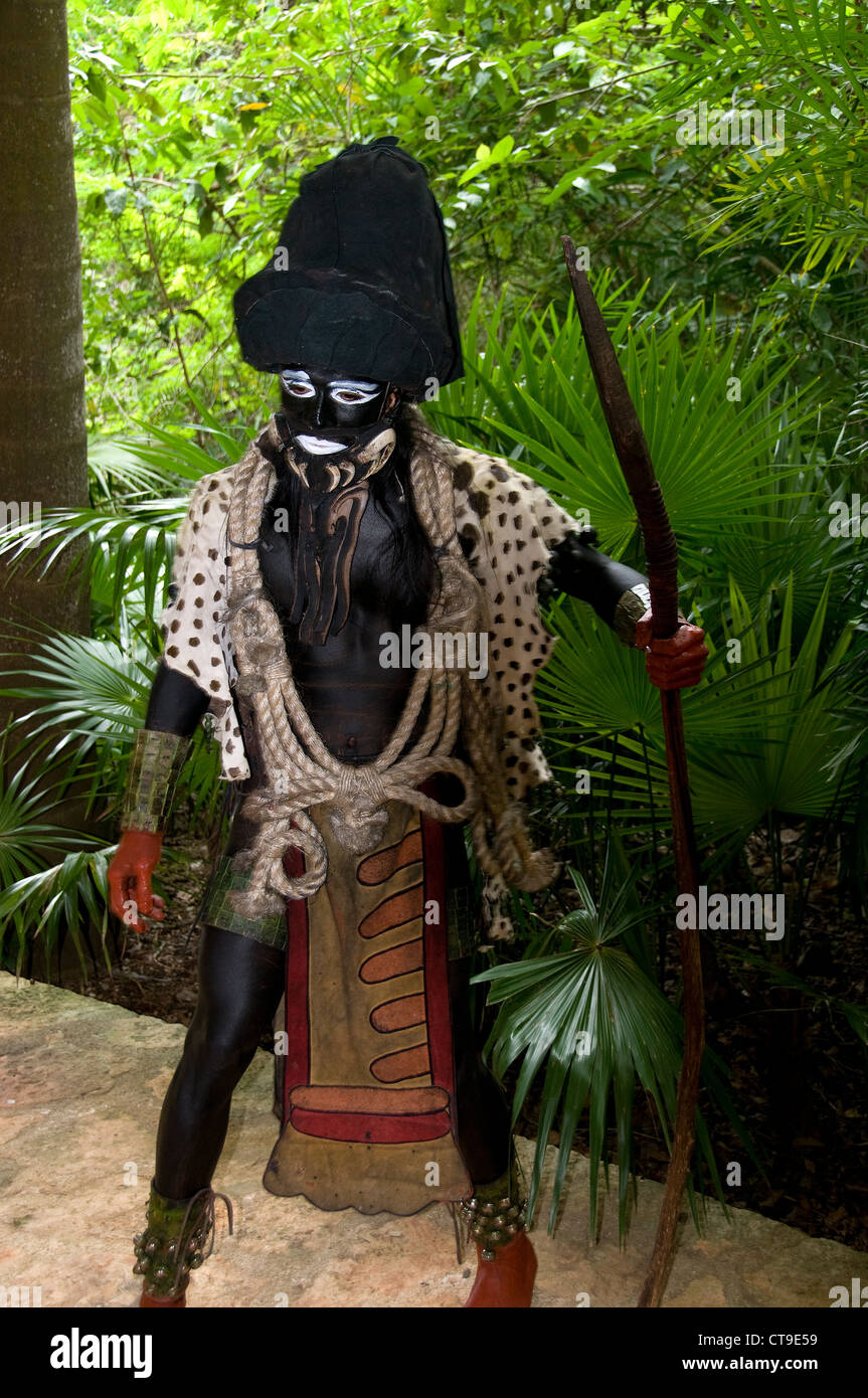 Maya actor dancer ek chuah lord hi-res stock photography and images - Alamy