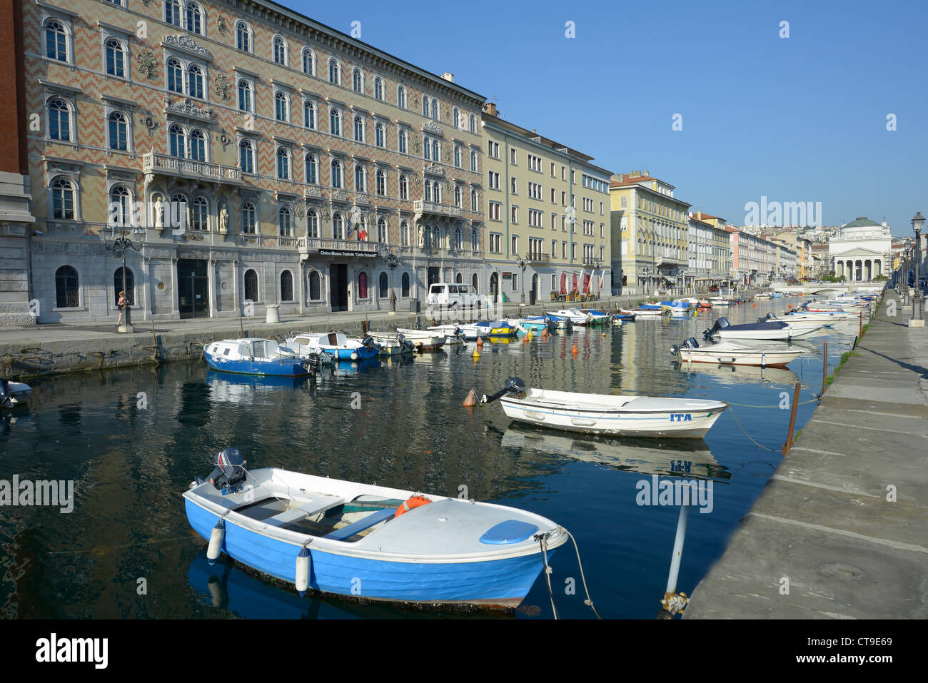The Ponterosso channel in Trieste Stock Photo - Alamy