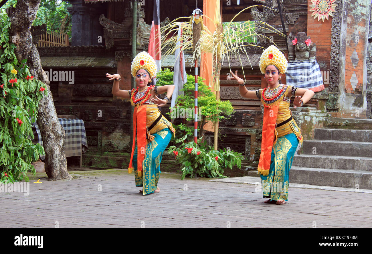 Barong Dance Stock Photos & Barong Dance Stock Images - Alamy