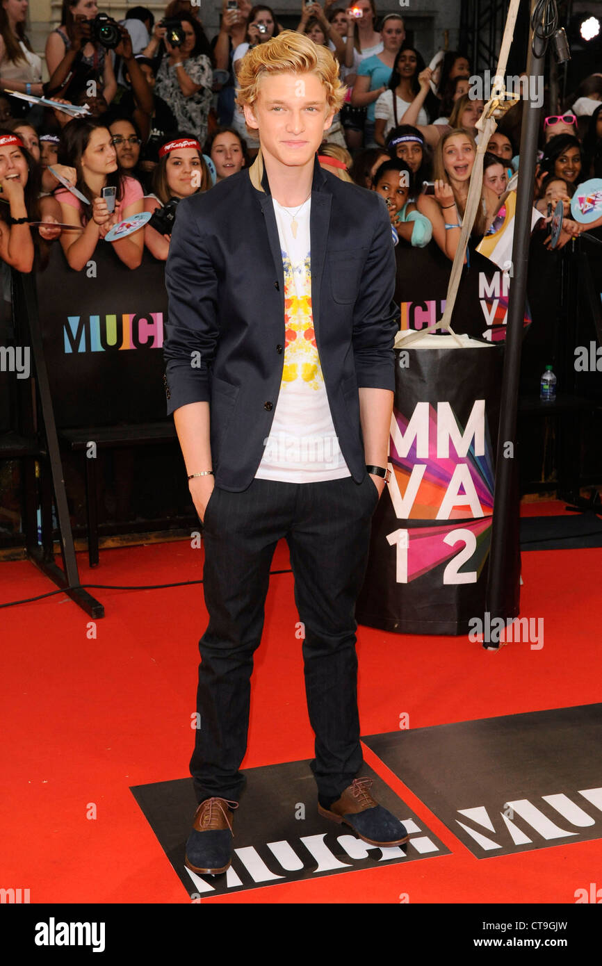 Australian singer Cody Simpson arriving on the red carpet for the 2012 ...