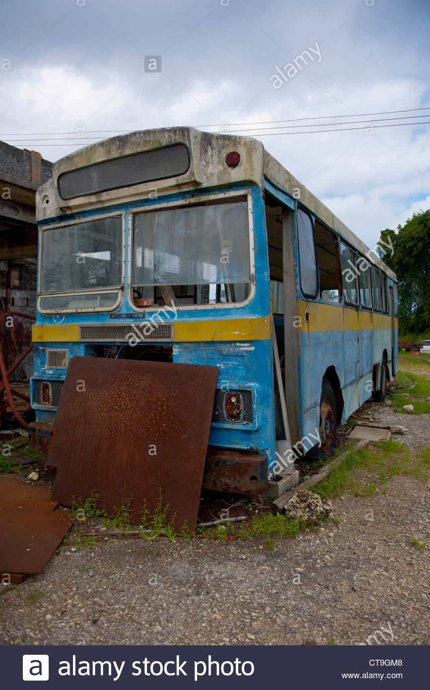 Wrecked Hole Stock Photos & Wrecked Hole Stock Images - Alamy